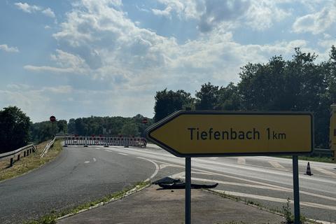 Verkehrschaos nach Unfall auf B49 bei Leun