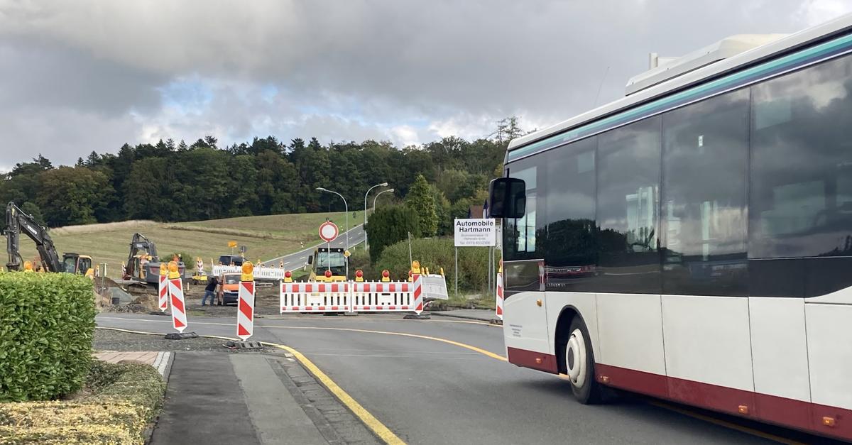 Trotz Bau eines Kreisels läuft der Verkehr in Erda