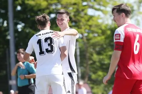 VfB Aßlar hält im Kampf um Platz zwei den Druck hoch