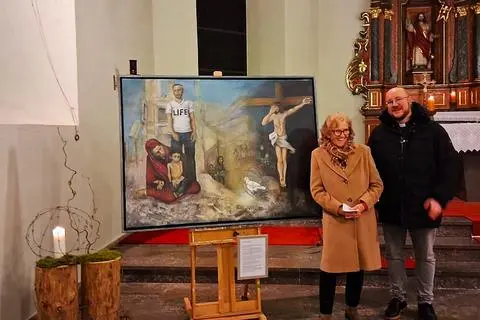 Margit Beckers Glasbild thematisiert Flucht und Frieden in Oberselters