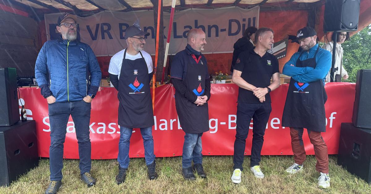 Hinterländer Bürgermeister kämpfen beim 4. Burger-Battle am heißen Rost ...