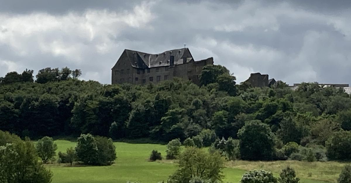 Burg Hohensolms wechselt überraschend den Besitzer