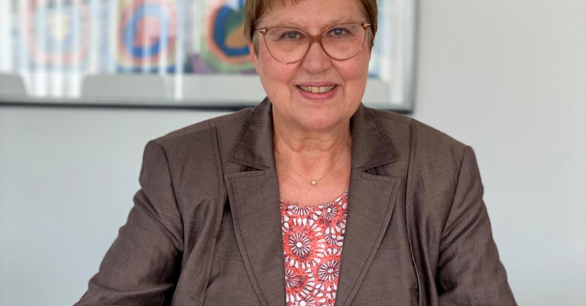 Grävenwiesbacher Raiffeisenbankchefin Elke Block im Interview: "Mehr ...