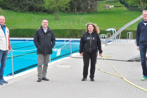 Erika Thomas neue Schwimmmeisterin im Anspacher Waldschwimmbad
