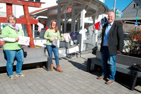 "Meilenstein" spendet 250 Euro für Wehrheimer Storchenpaar | Mittelhessen