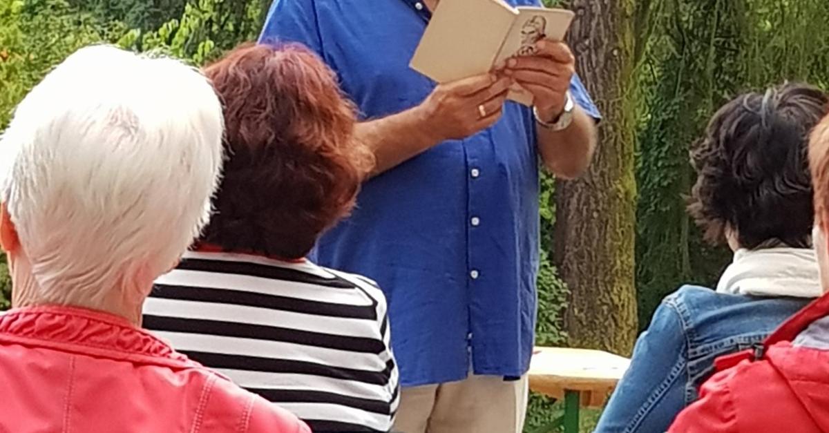 Heinz-Lothar Worm sorgt für vergnügten Abend | Mittelhessen