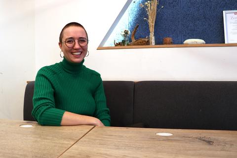 Non-binäre Person macht Pfarrer-Ausbildung in Herborn