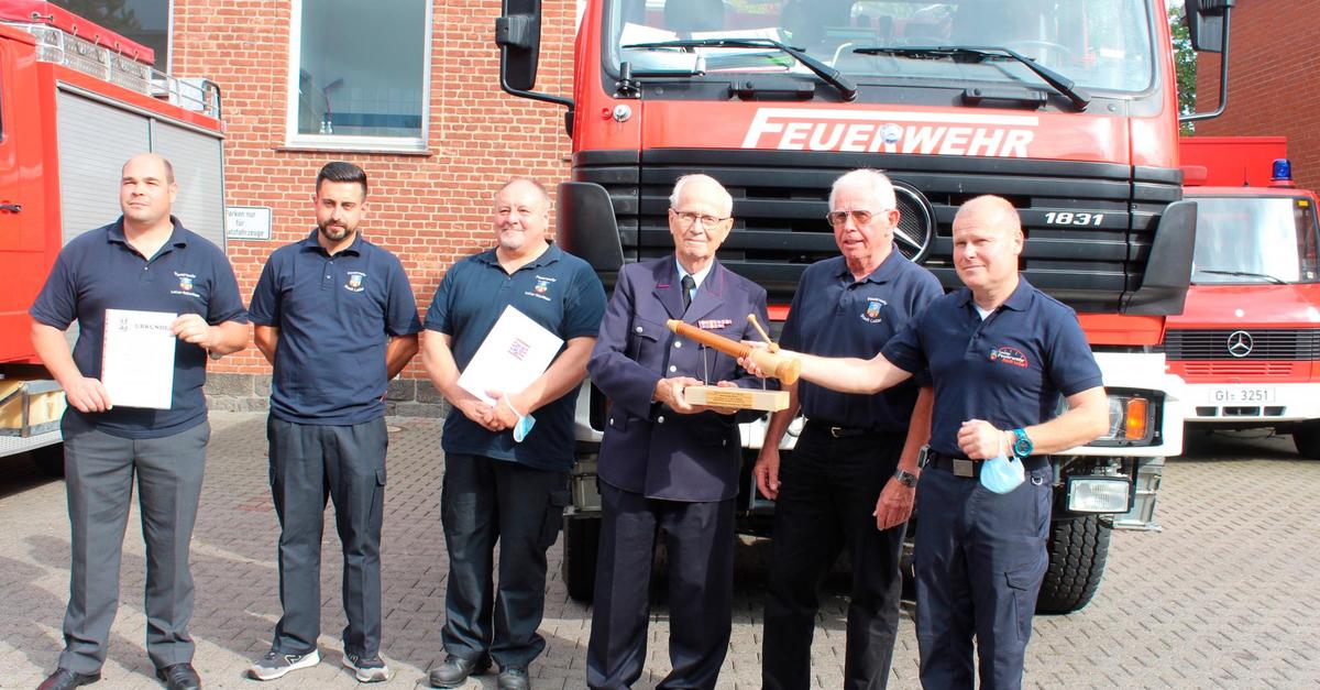 Feuerwehr in Lollar zeichnet langjährige Mitglieder aus