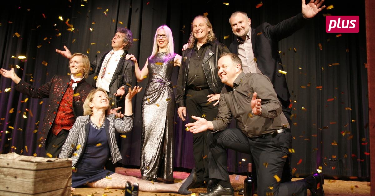 Magier und Artisten verzaubern das Publikum in Bad Camberg