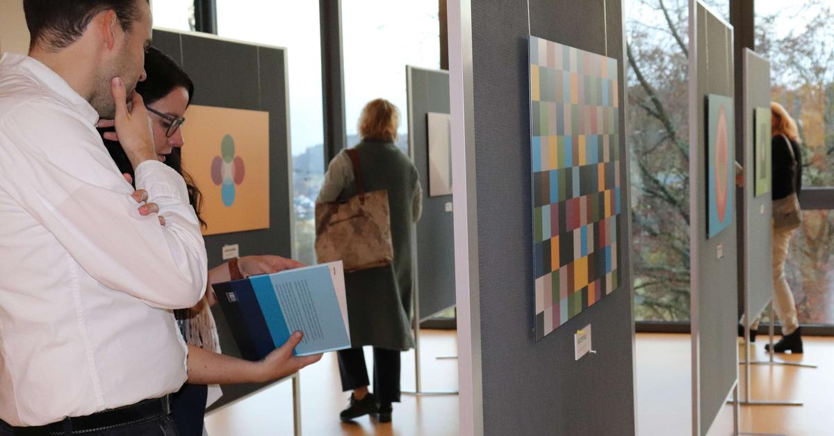 Im Hildegardishof Waldernbach sind Grafiken zu bewundern
