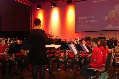 Musikverein Runkel begeistert mit Film- und Fernsehhits beim Jahreskonzert