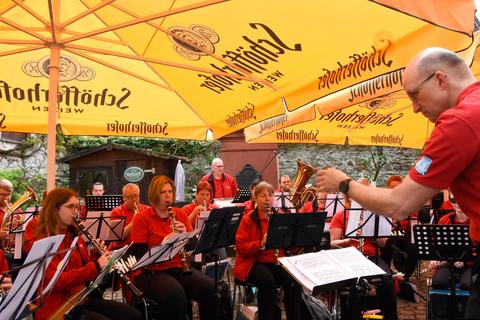 Fest der Gemeinsamkeit: Endlich wieder Blasmusik in Runkel