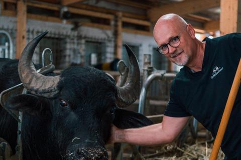 Biolandwirt Dirk Krämer öffnet seinen Hof in Eisenbach