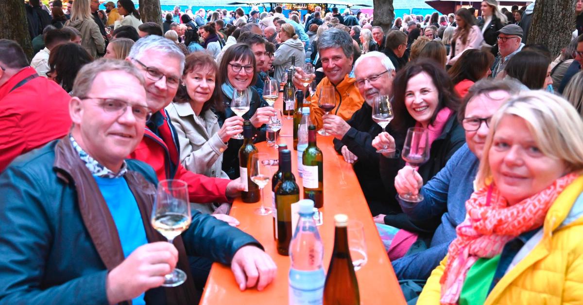 Wein, Musik und gute Laune beim Weinfest in Weilburg