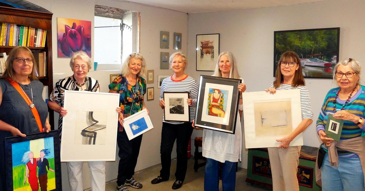 Bildertausch in Galerie "Die Feder" in Langenbach