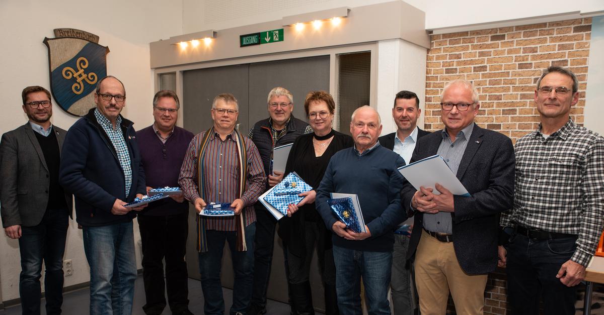 Breidenbacher Parlament ernennt „Gemeindeälteste”