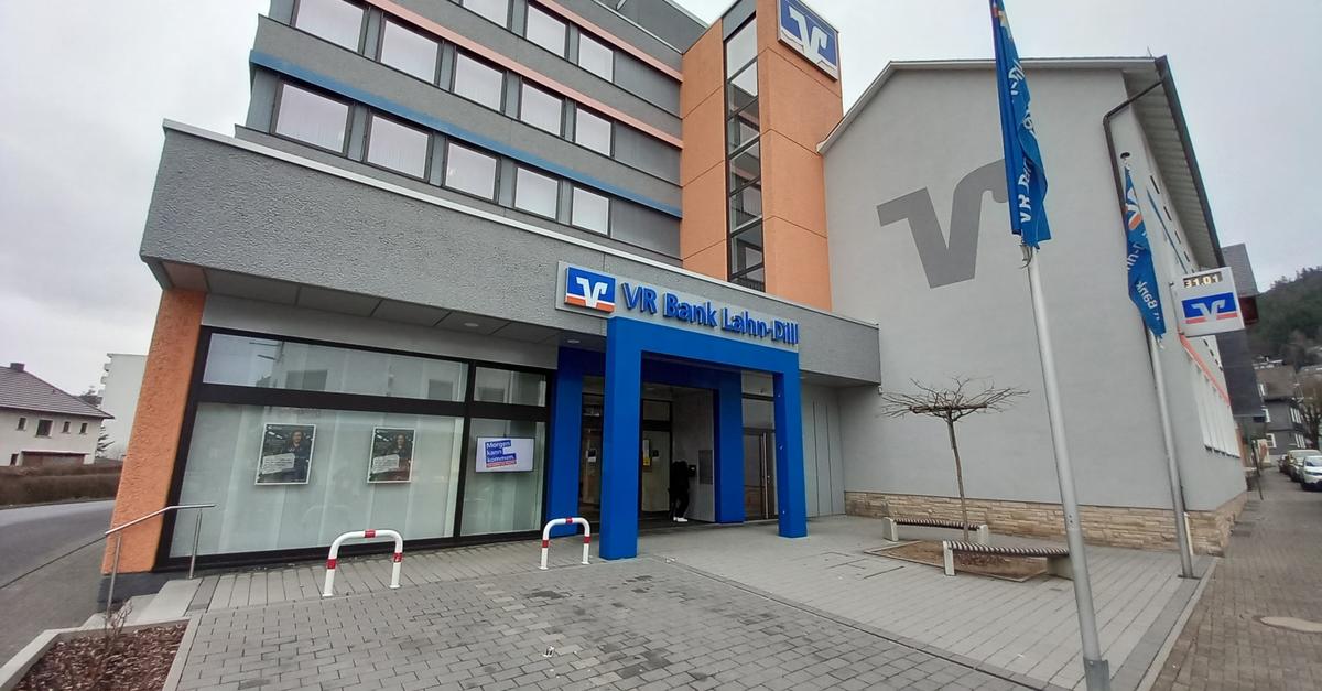 VR Bank Lahn-Dill: Solides Ergebnis, herausforderndes Umfeld