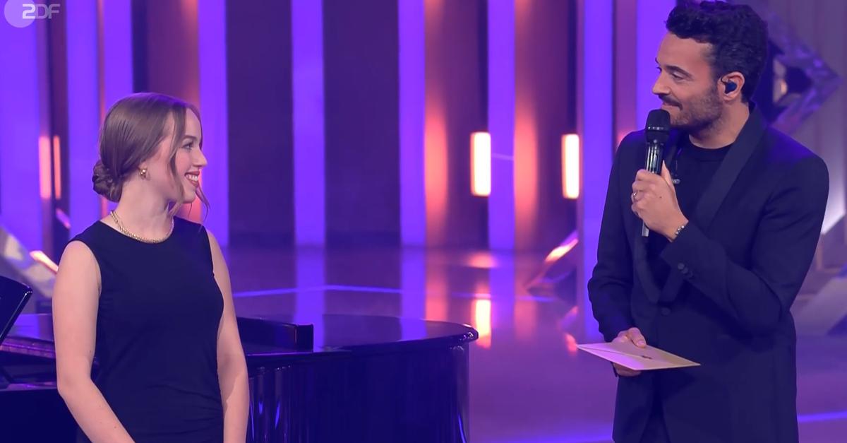 Carlotta Bach aus Dautphetal war beim Deutschen Fernsehpreis