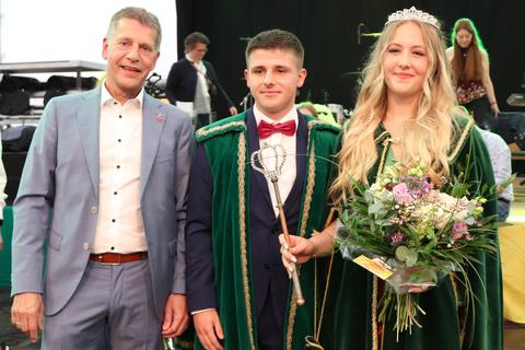 Kirschenmarkt Gladenbach: Diana Schäfer gewinnt spannende Wahl