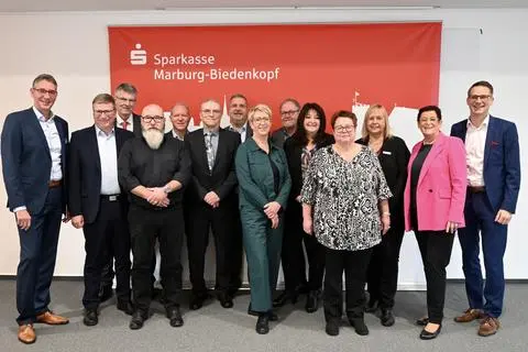 Sparkasse Marburg-Biedenkopf ehrt Jubilare