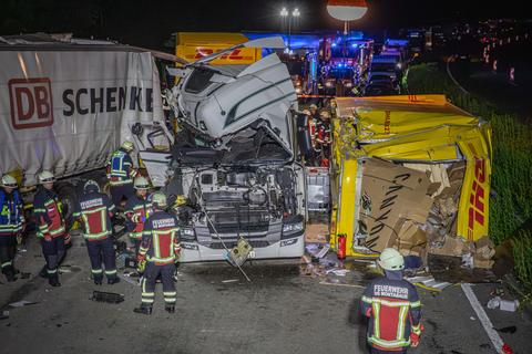 Lkw-Kollision auf A3 bei Nentershausen: Vollsperrung in Richtung Frankfurt