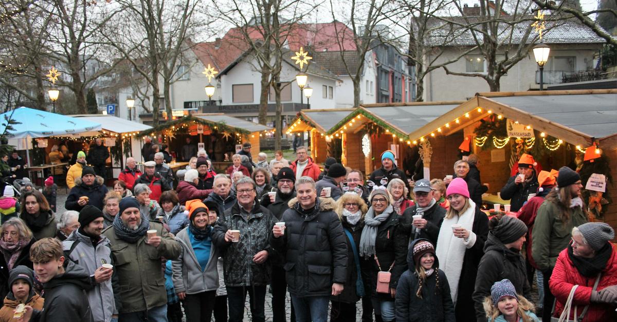 Aßlar feiert im Advent die Gemeinsamkeit