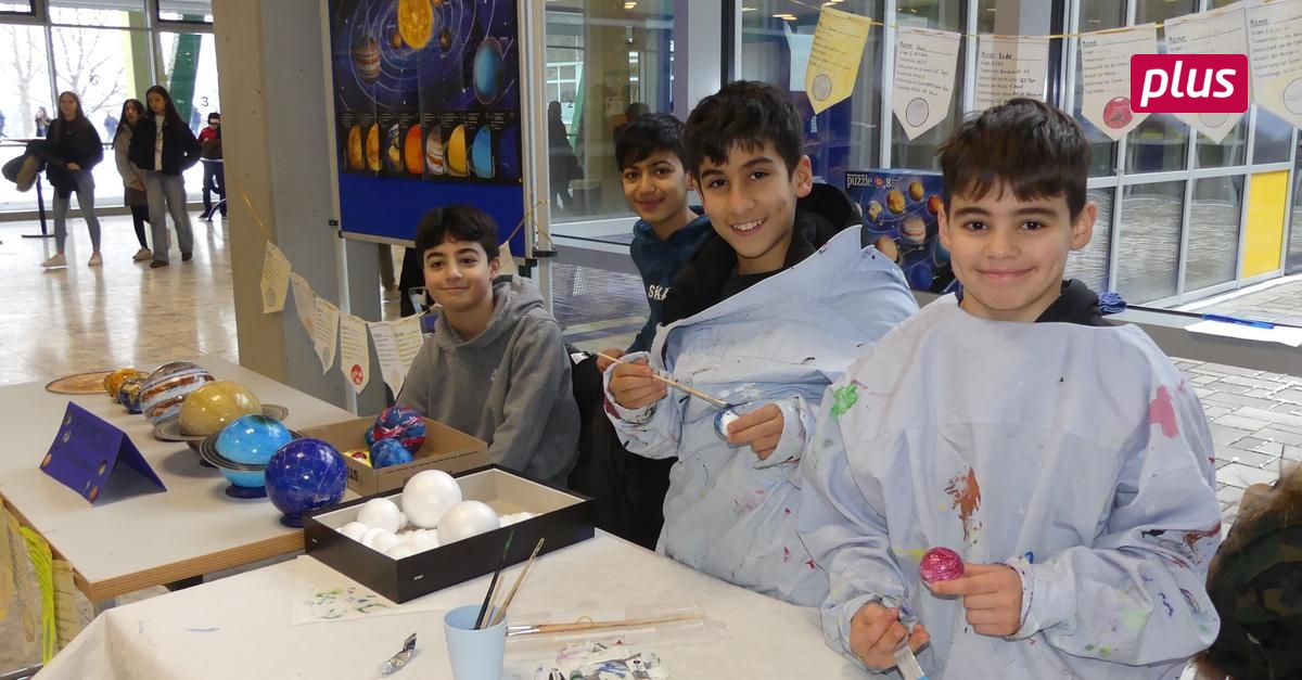 Alexander-von-Humboldt-Schule Aßlar nimmt Besucher auf Zeitreise