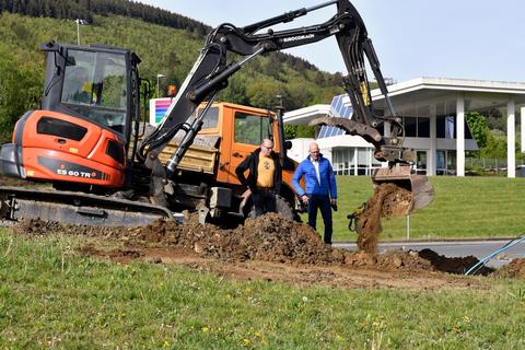Dietzhölztaler Rittal-Kreisel wird bienenfreundlich