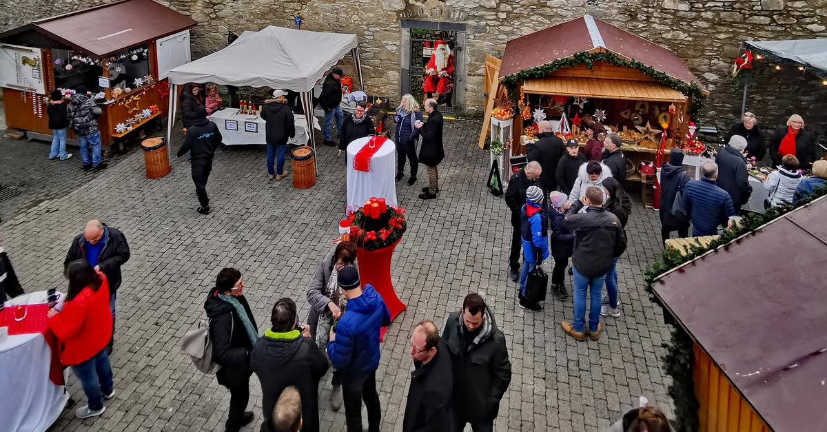 Schlossbergverein Dillenburg lädt zum Weihnachtsmarkt ein