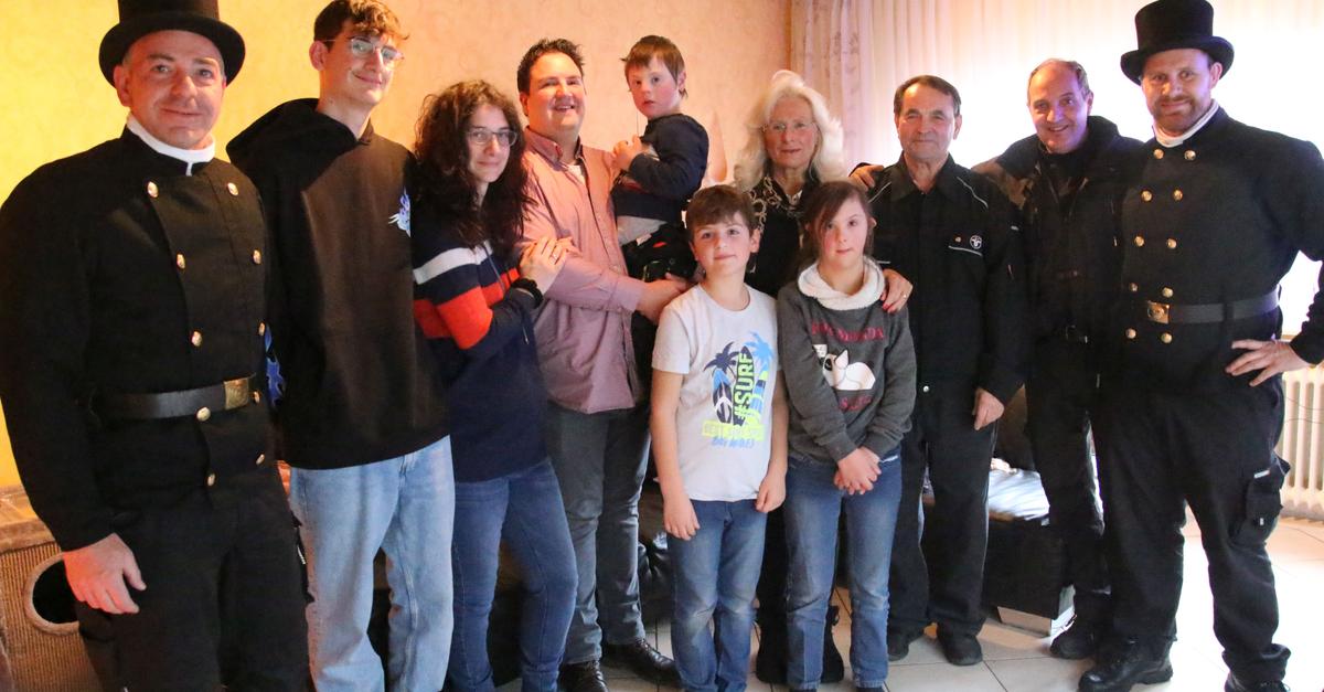 Schornsteinfeger bringen 2450 Euro Glück
