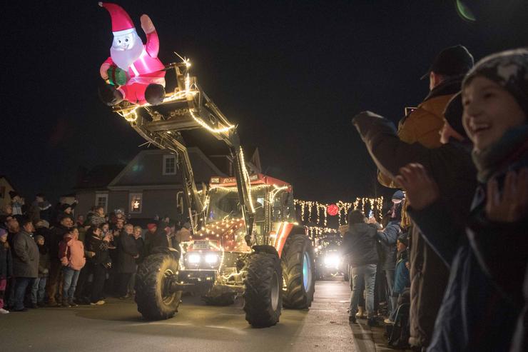Haigerer Landwirte lassen Kinderaugen strahlen
