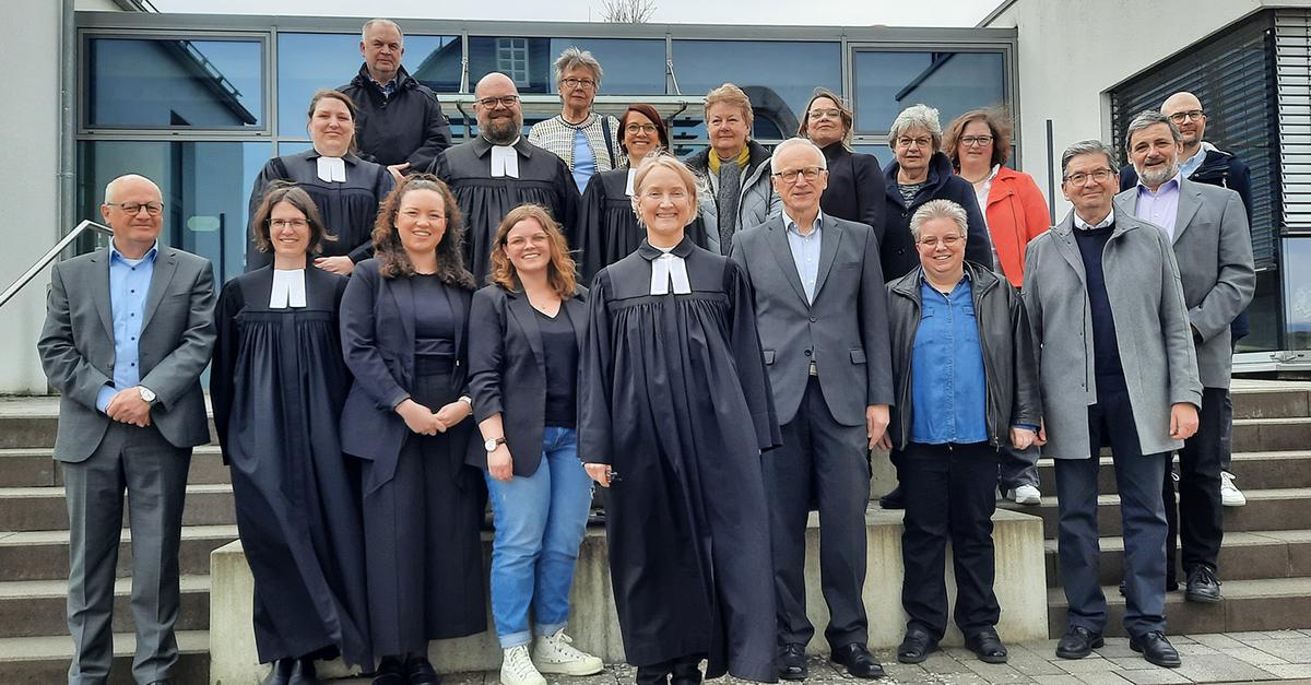 Viele Präsente für die Neue im Dekanat an der Dill