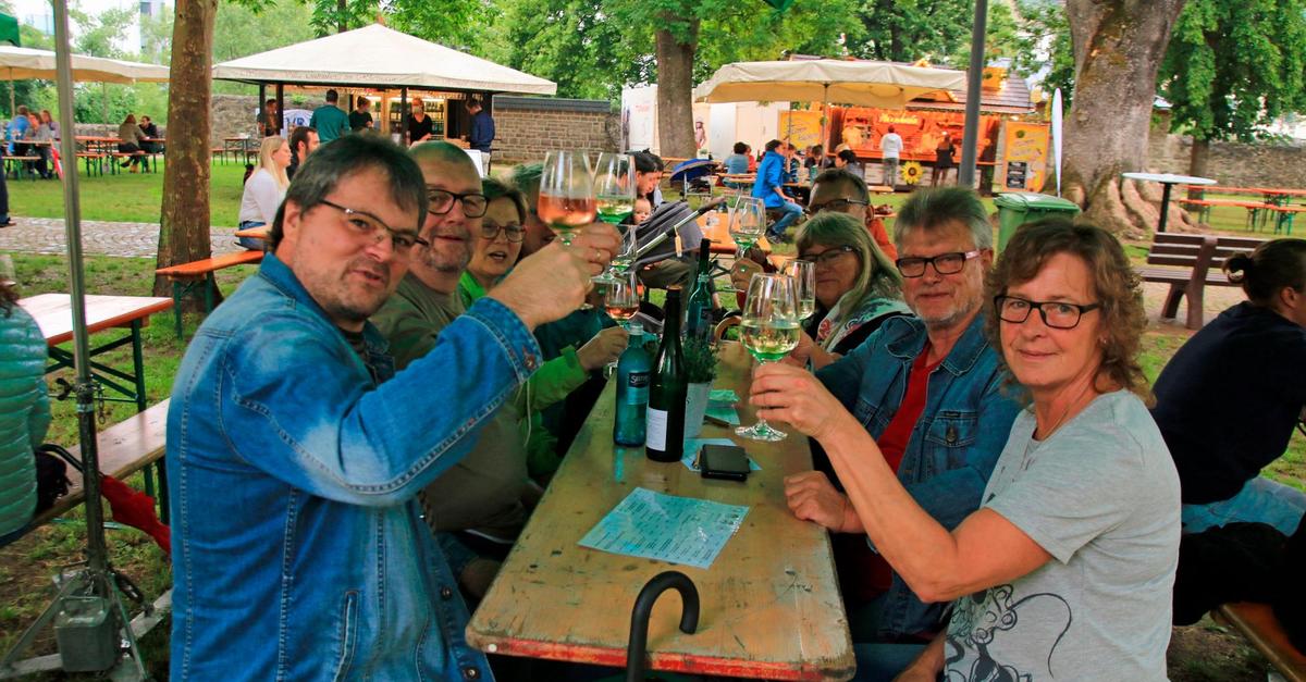 Hell Klingen Surren