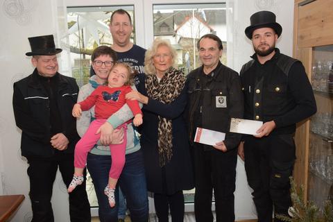 Die herzkranke Liv bekommt in Waldgirmes 2350 Euro