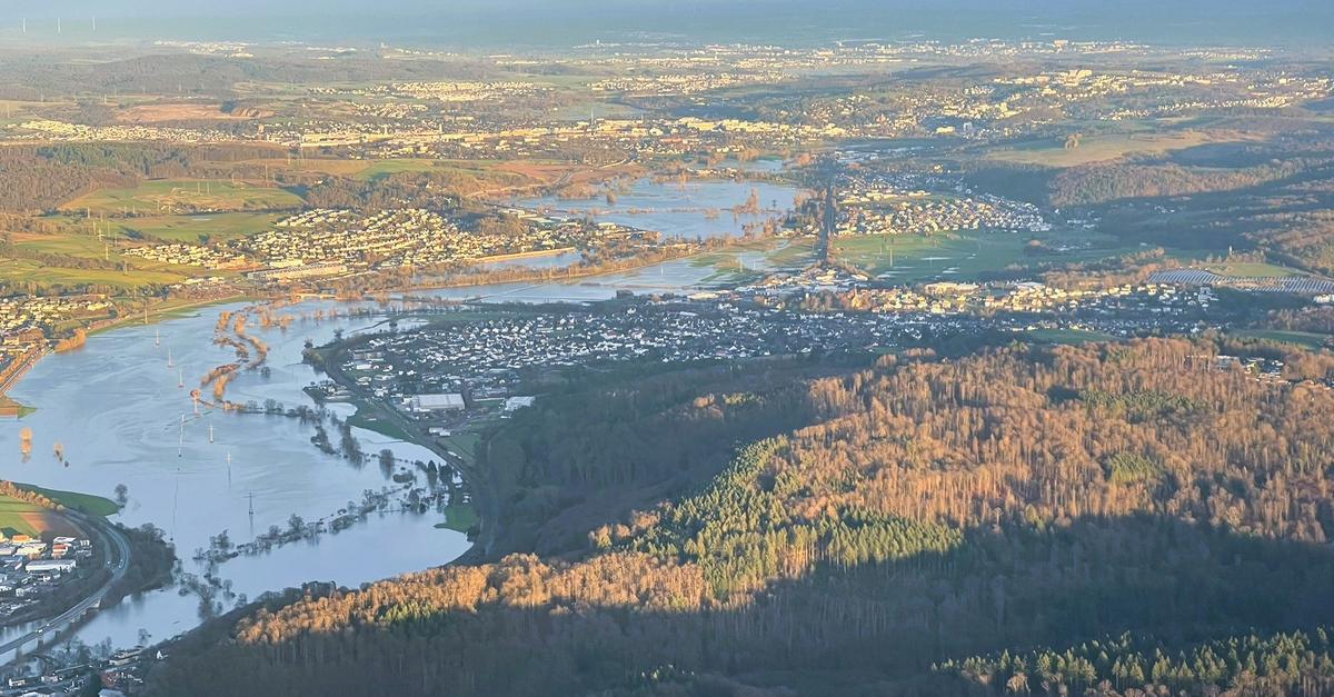 Das Lahn-Hochwasser per Pilotenblick