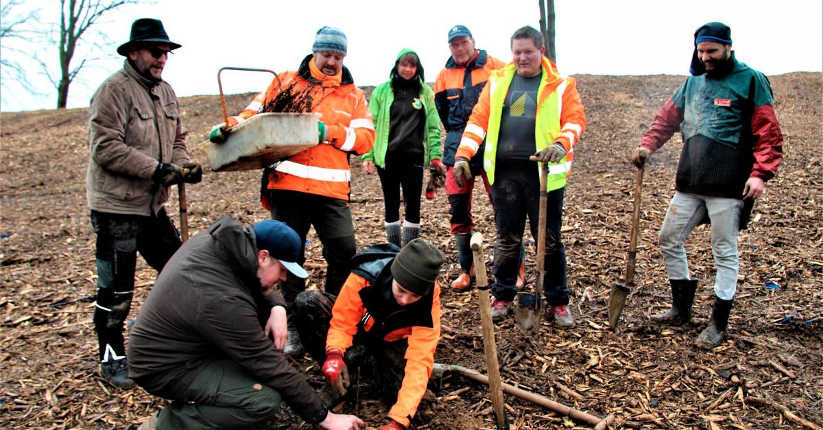 2400 Bäume für eine gute Zukunft in Leun