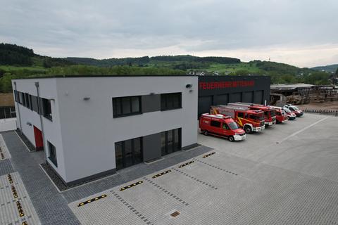 Mittenaars neuer Feuerwehrstützpunkt öffnet seine Türen