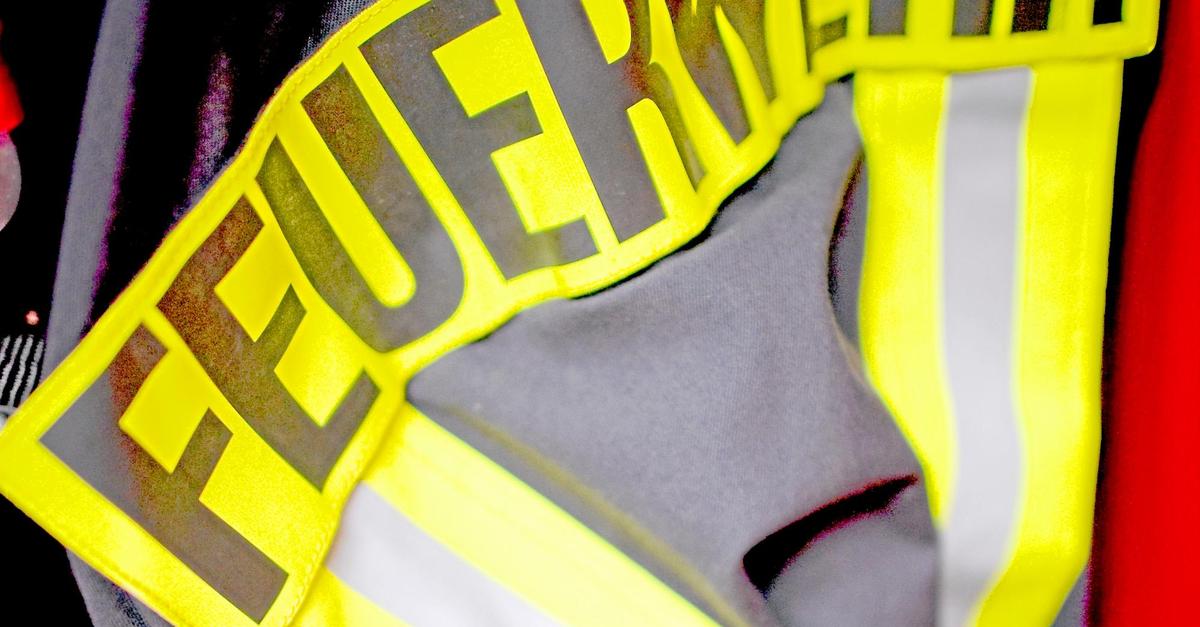 Dachstuhl in Bellersdorf in Flammen