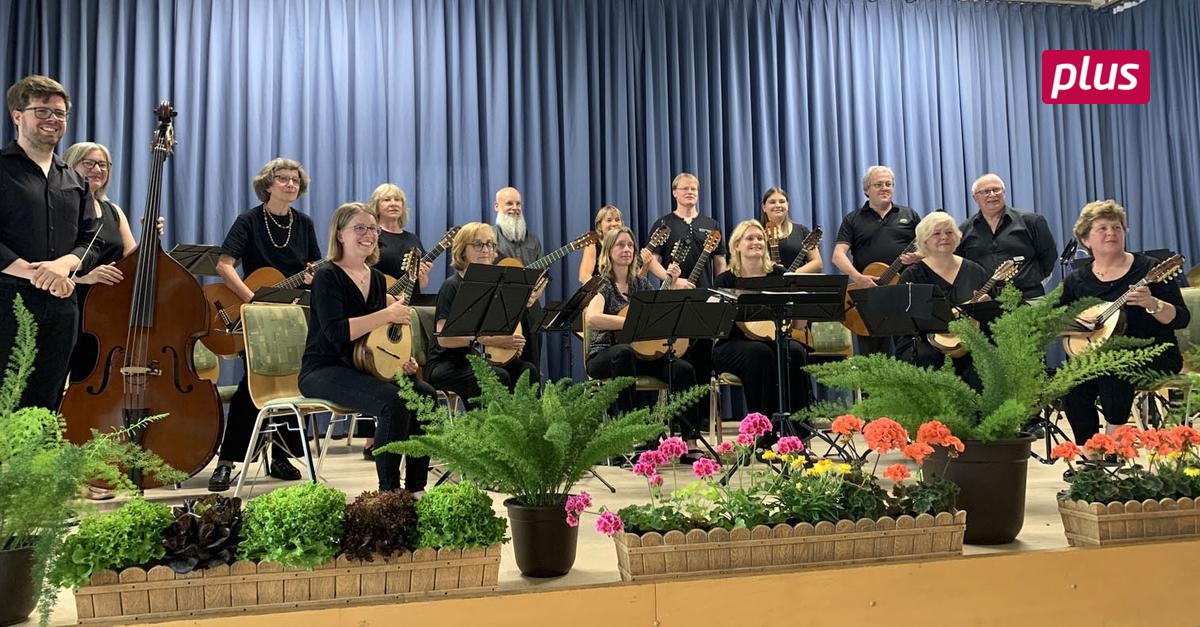 Mittenaar feiert seine „Blaue Stunde“