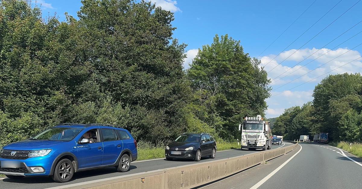 Verkehrschaos nach Unfall auf B49 bei Leun