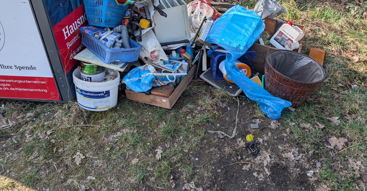 Lacke und Öle: Müll in Solms illegal entsorgt