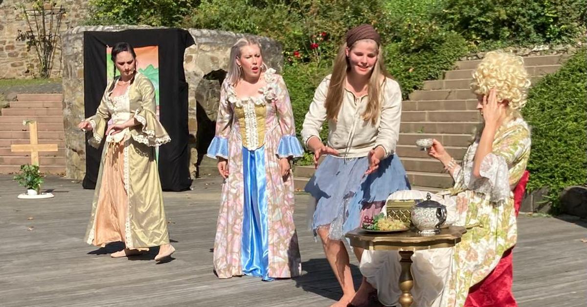 Aschenputtel tanzt im Rosengärtchen