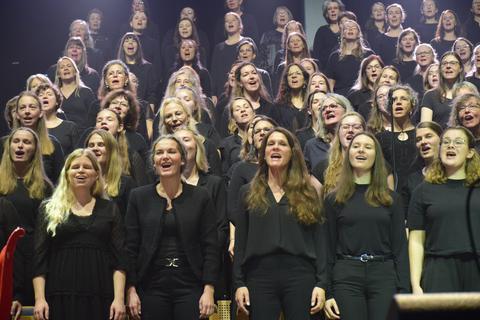Peter Menger bringt neues Musical „Das Ende der Nacht“ in Wetzlar auf ...