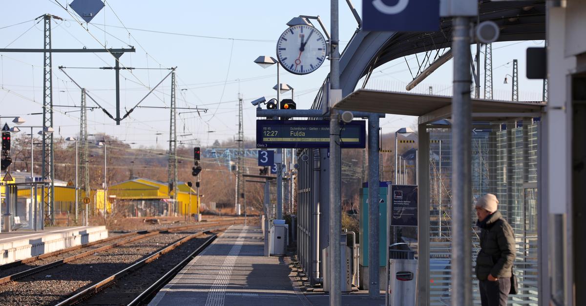 Reeber reist: Von Phantomzügen und Überraschungsbussen