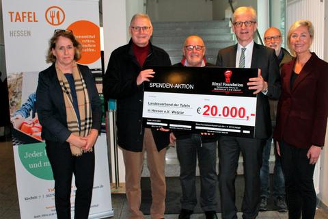 20.000 Euro-Spende für die Tafel Hessen