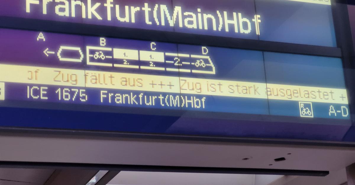 Reeber reist: „Zug fällt aus“ und ist „stark ausgelastet“