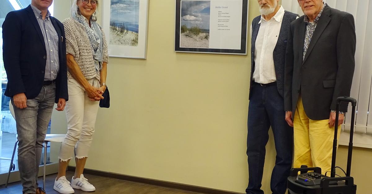 Stadtbibliothek Wetzlar zeigt Ausstellung „Wieder am Strand“