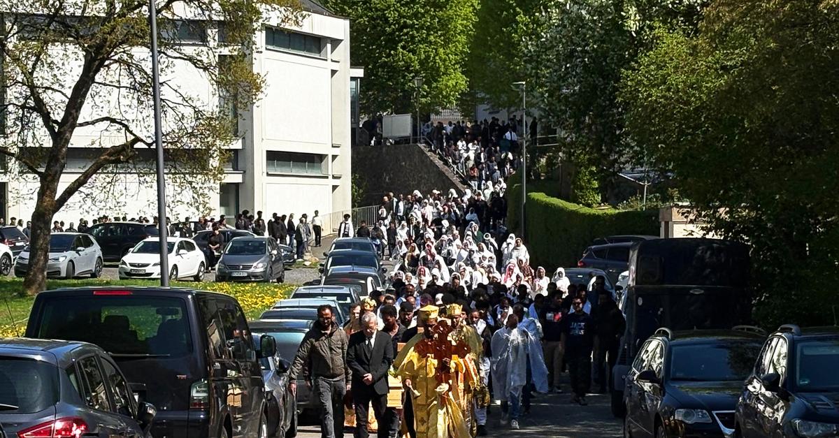 Sechsjähriger Pawlos beerdigt
