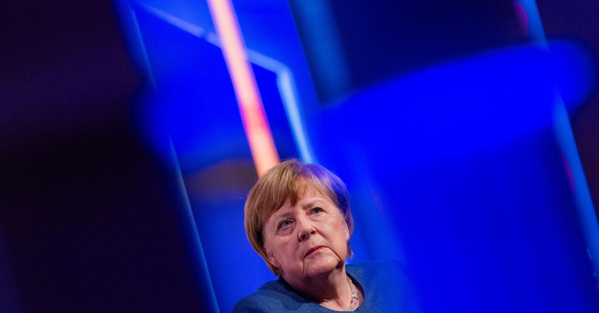 Pro und Contra: Merkel schimpft Merz aus – darf die das?