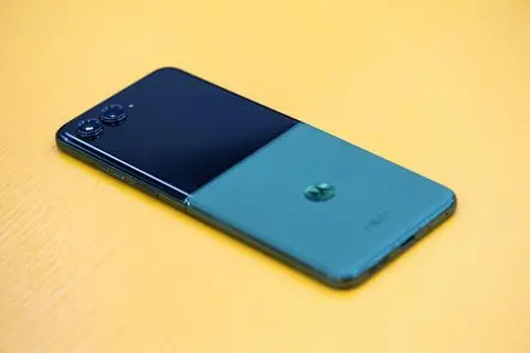 Hello Lifestyle-Fon: Das Moto Razr 50 Ultra im Test